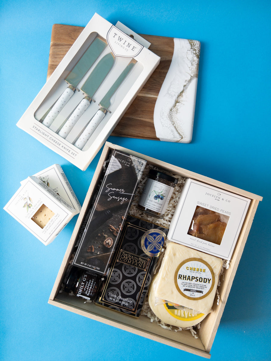 The Full Spread Box Deluxe – Cheers in a Box